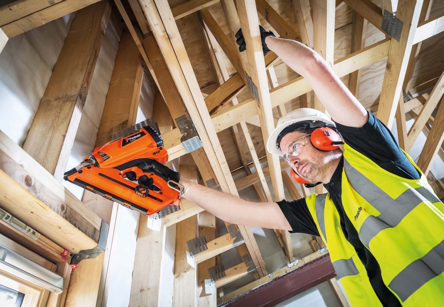 Nagler – Kraftpakete unter der Lupe: pneumatische versus kabellose ...